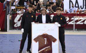 La Roma celebra i 50 anni in giallorosso di Bruno Conti | “Passione e ...