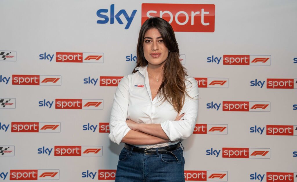 Chi è VICKY PIRIA: età, carriera, vita privata della pilota e nuovo ...