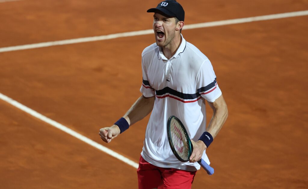 Internazionali BNL d'Italia 2024: Jarry in semifinale, Tsitsipas ko