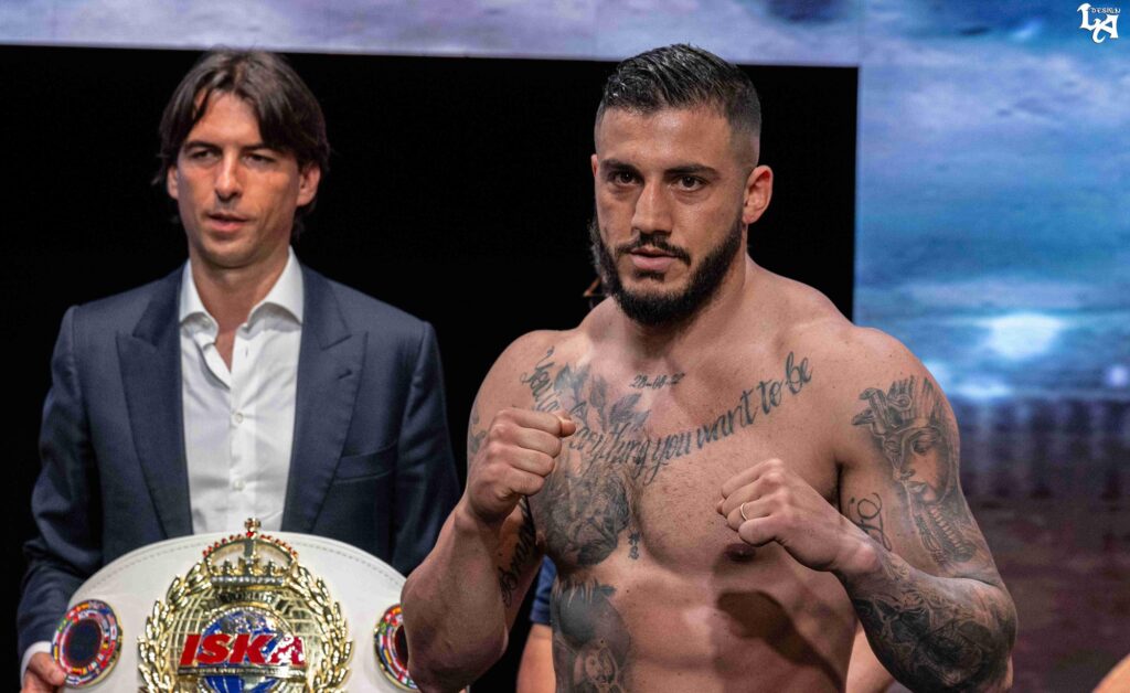 Kickboxing: Mattia Faraoni sconfitto ai punti da Rui Feng al K-1 WGP