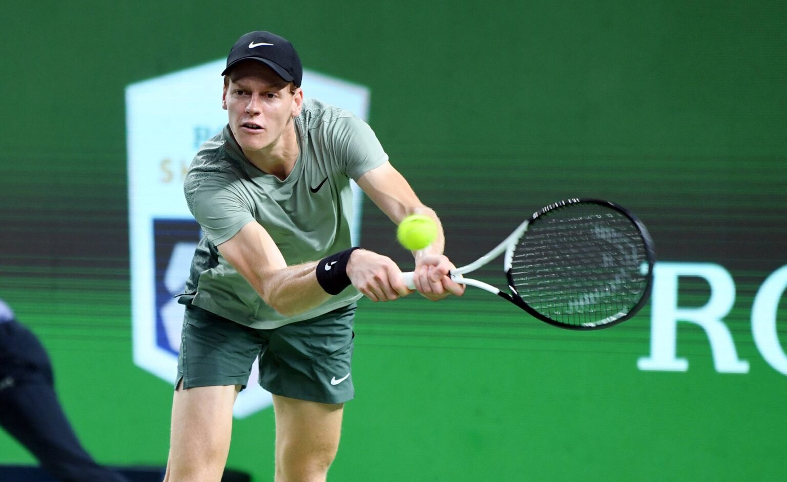 Sinner-Medvedev OGGI IN TV: orario, canale e diretta streaming Masters 1000 Shanghai 2024