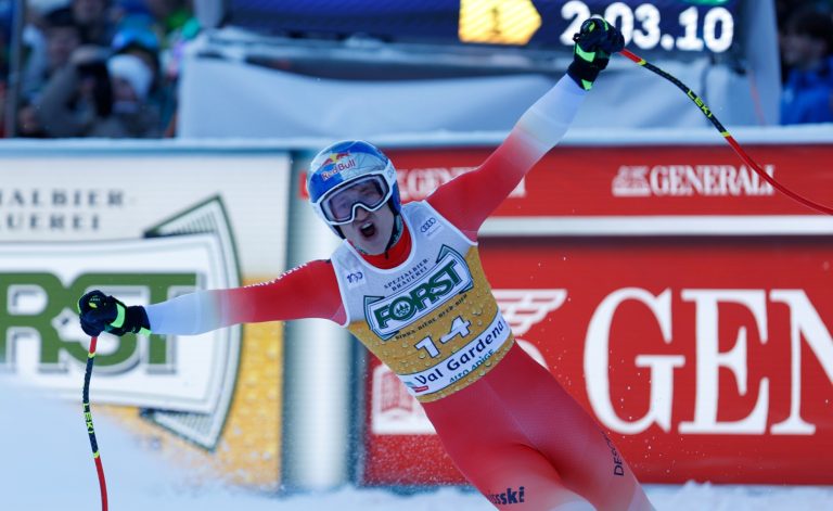 Marco Odermatt oro nel Super-G ai Mondiali di Saalbach 2025